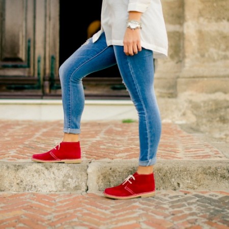 Botas safari de color rojo para mujeres. Las auténticas "pisamierdas"