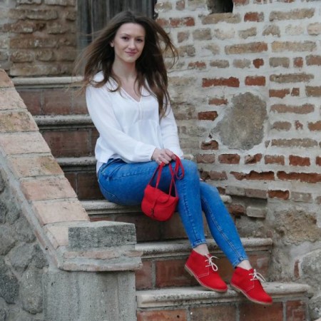 Red desert boots for women. Authentic high quality boots