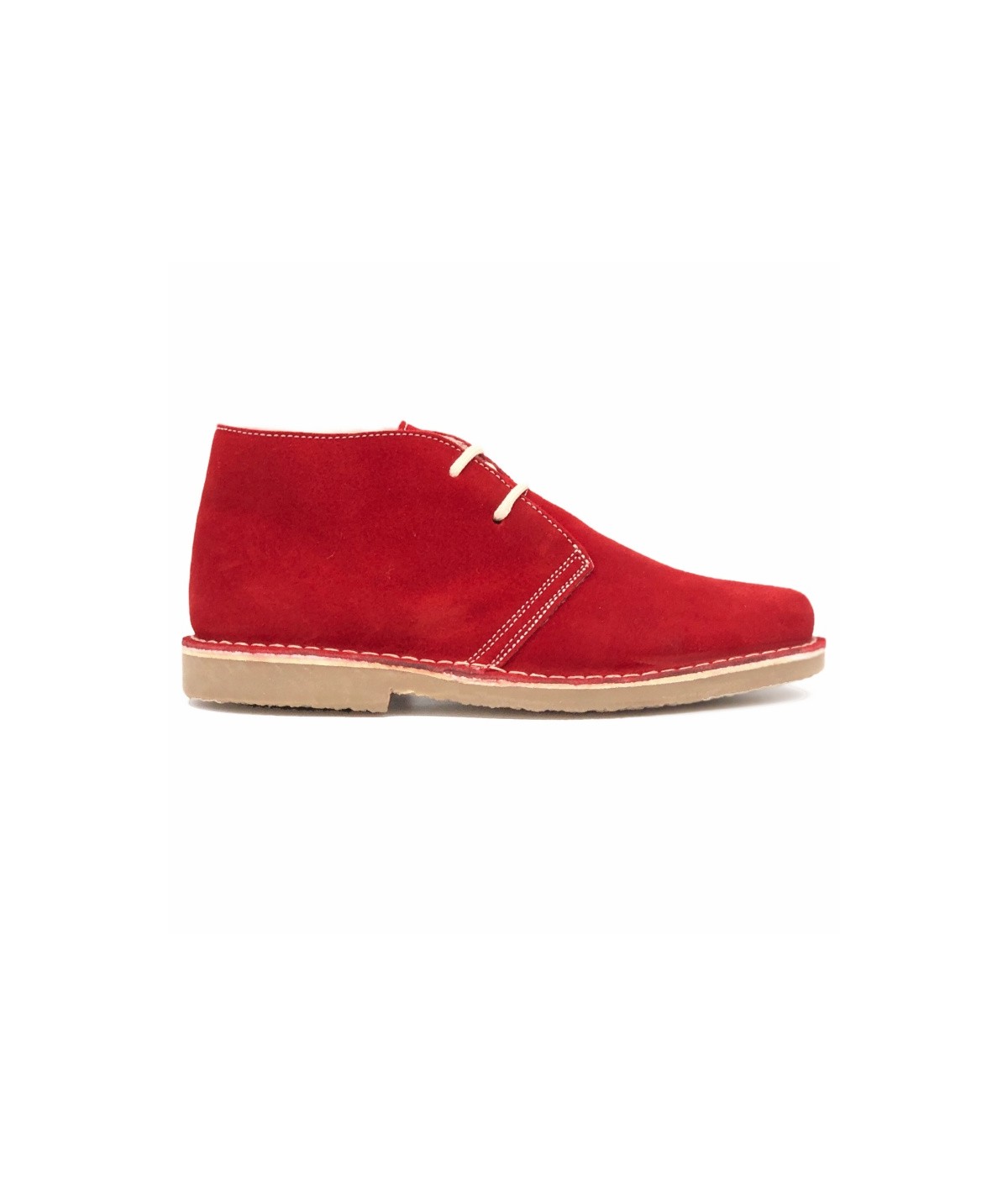 Desert boots in red with shearling lining for chilly men.